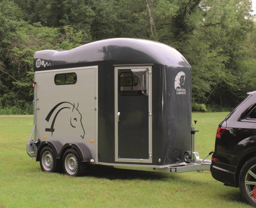 Vans occasions et neufs - Vans chevaux Ifor Williams Cheval Liberté - GLR